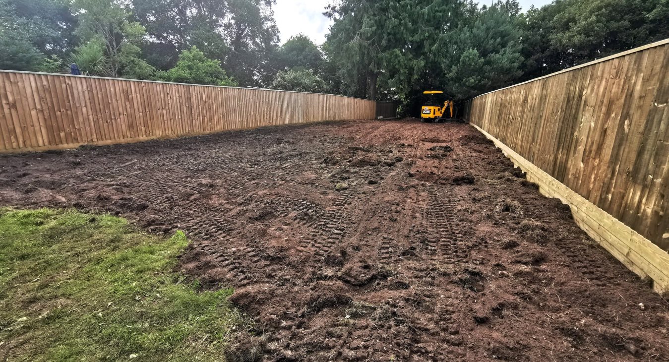 Lawn Levelling | Hartnell Gardens